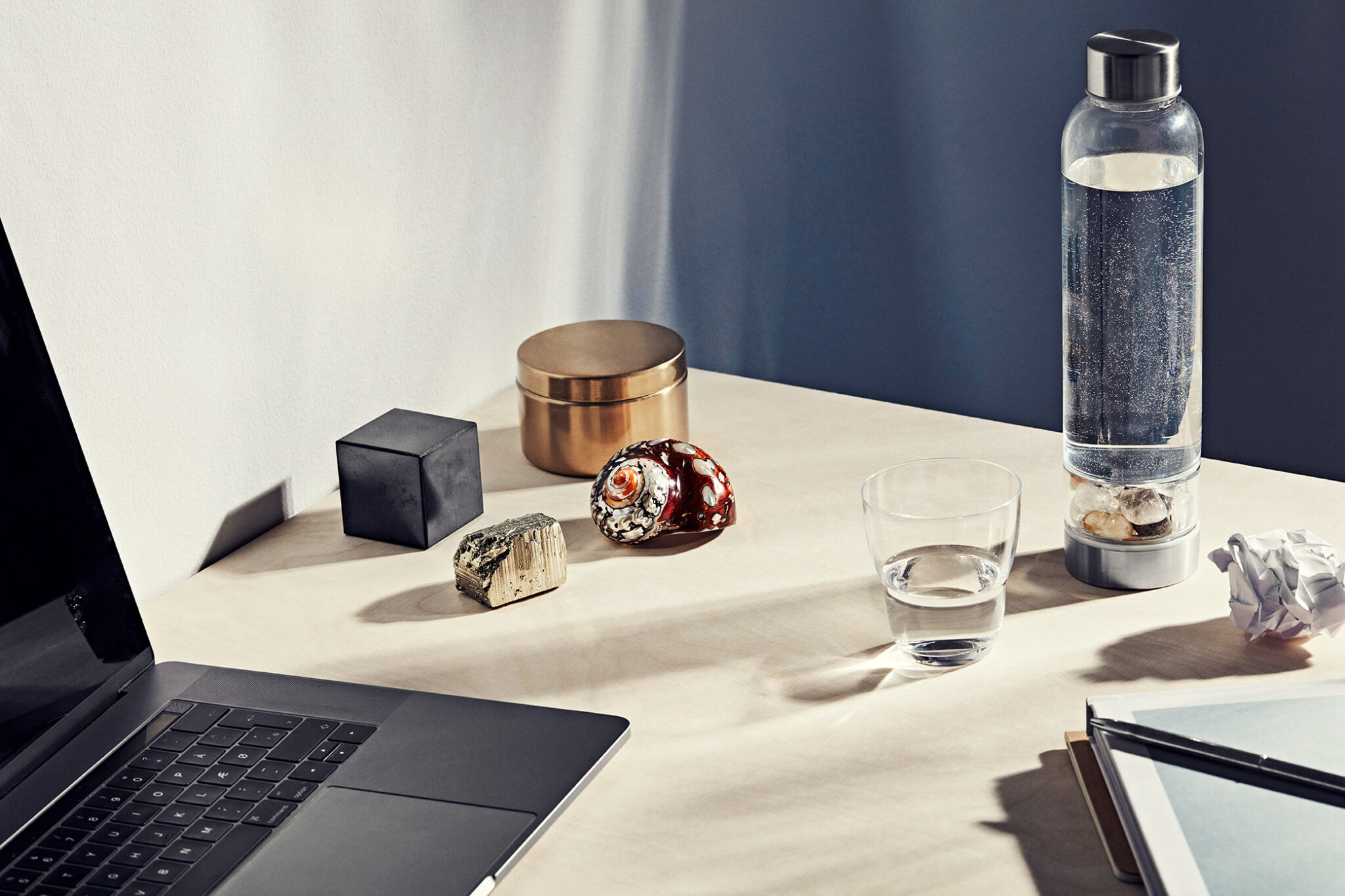 Crystal Lab - krystaller, energi-smykker, krystalvand. Køb krystaller ...